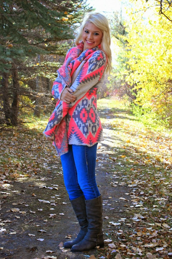 22 Ways to Wear Neon - Styles Weekly