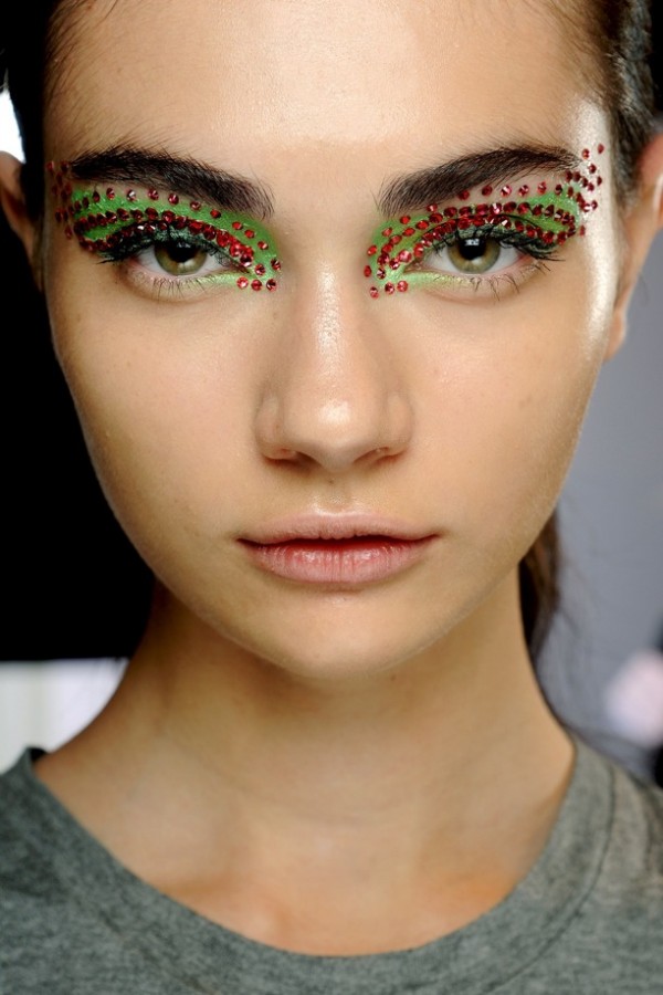 21 Eye-Catching Face Embellishments - Styles Weekly