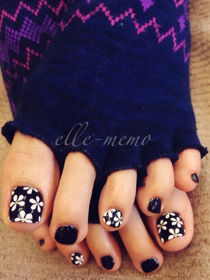 23 Fashionable Pedicure Designs to Beautify Your Toenails - Styles Weekly