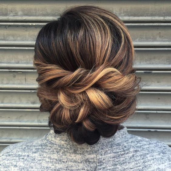 30 Beautiful Wedding Updos 2025 - Elegant Updos for Wedding - Styles Weekly
