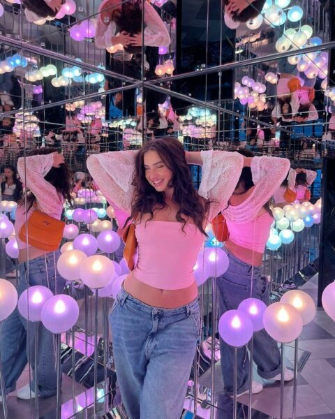 21 Pink Outfits: Your Guide to Styling Pink in the Sunshine - Styles Weekly